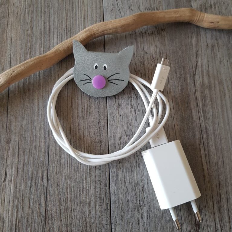 Accroche cables - Tatagiboule